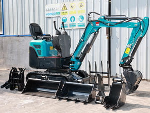 5 Must-Have 1 Ton Mini Excavator Attachments